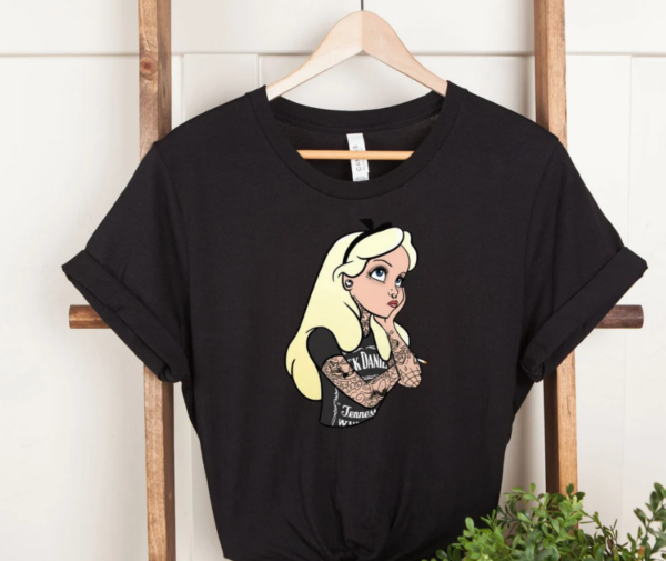 30 Best Alice in Wonderland Gift Ideas (2025 Picks)