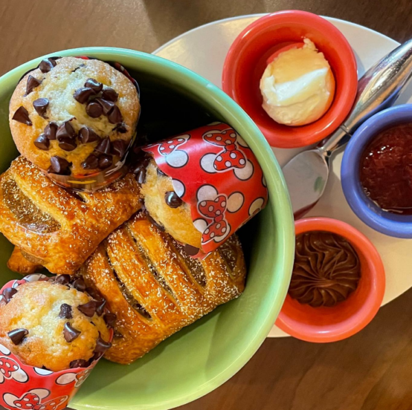 Where to Get The Best Breakfast At Disney World (+Tips for Disney Dining!)