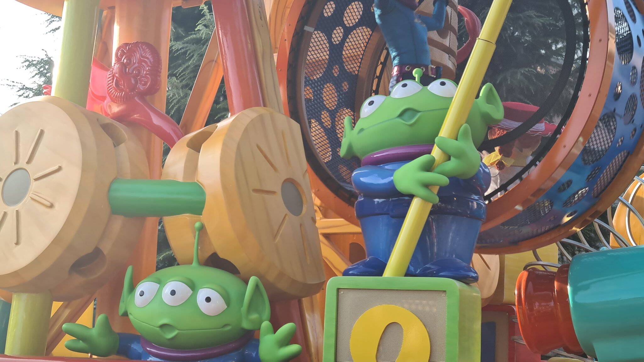 200 + Disney Instagram Captions to Add Magic to Your Feed!