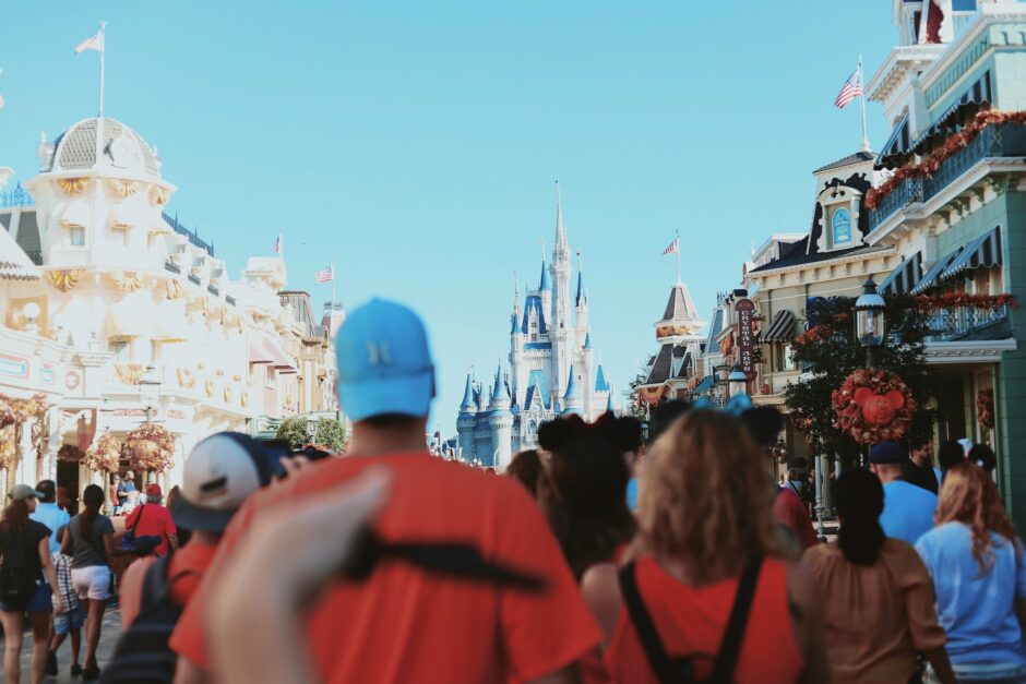 How Many People Go to Disney World a Day? You’d Be Surprised!