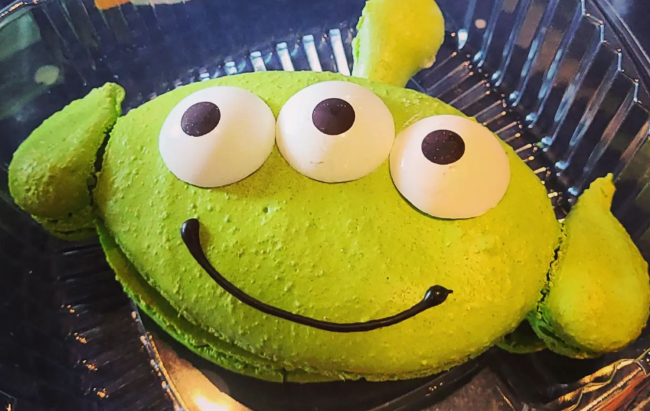 Disneyland Macarons: The Flavors You NEED to Try