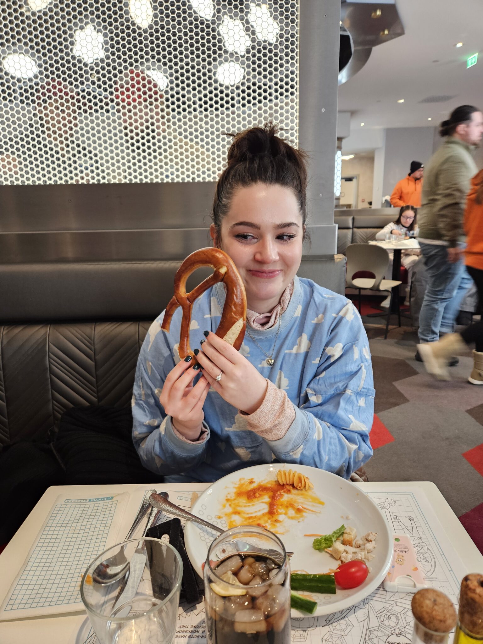 PYM Kitchen Review: Disneyland Paris (My Honest Thoughts!) - Pixie Dust ...